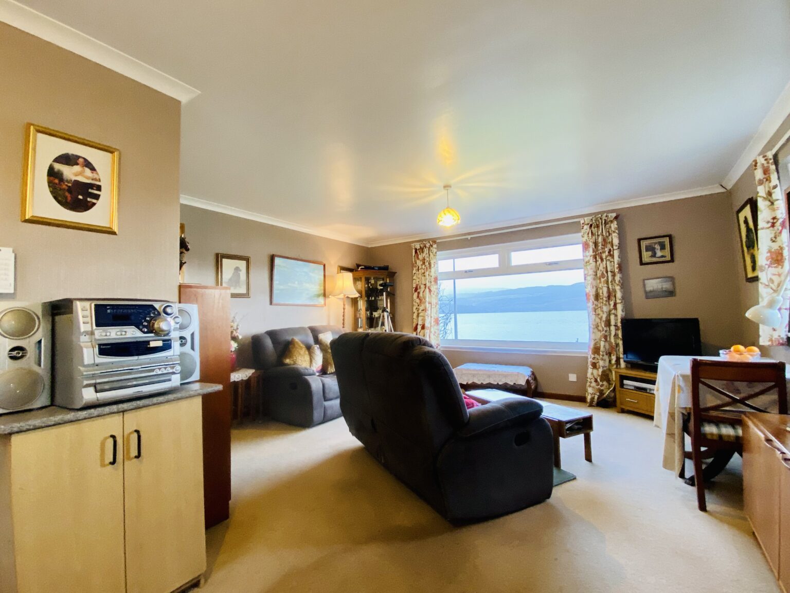 Kenilworth Cottage, Victoria Park, Minard, Argyll - Argyll Estate Agents