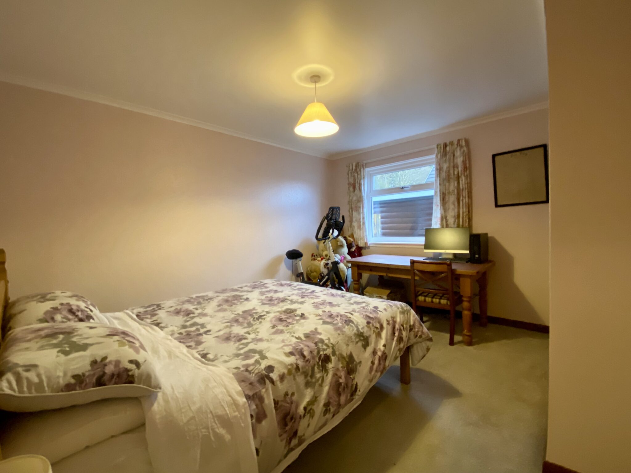 Kenilworth Cottage, Victoria Park, Minard, Argyll - Argyll Estate Agents