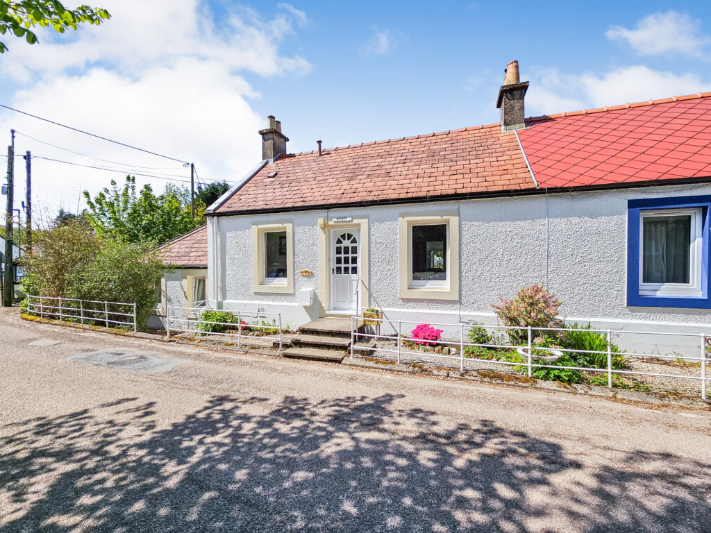 Burnside Cottage, Clachan, By Tarbert, Argyll - Argyll Estate Agents
